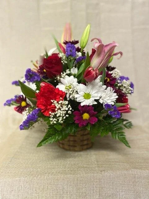 Seasonal Arrangements — Jan's Flowers & Gifts
