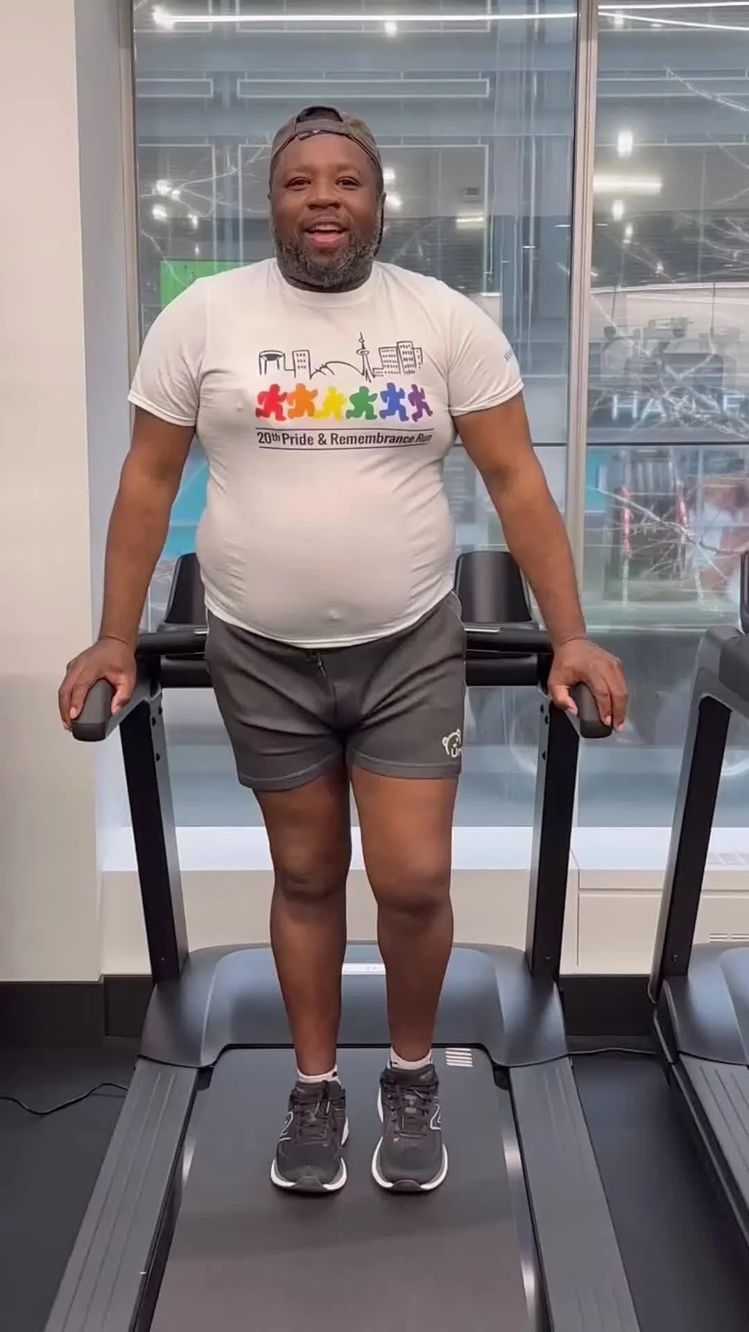 volunteer! — pride & remembrance run