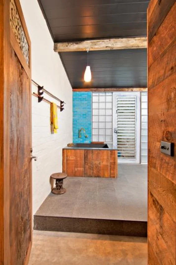 Japanese Washroom — Zandt Building