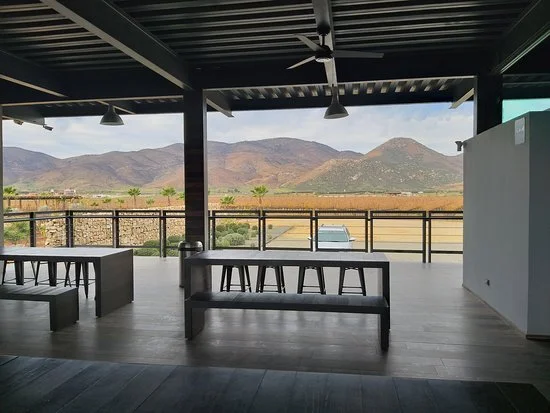 Emevé — Tozi Imports