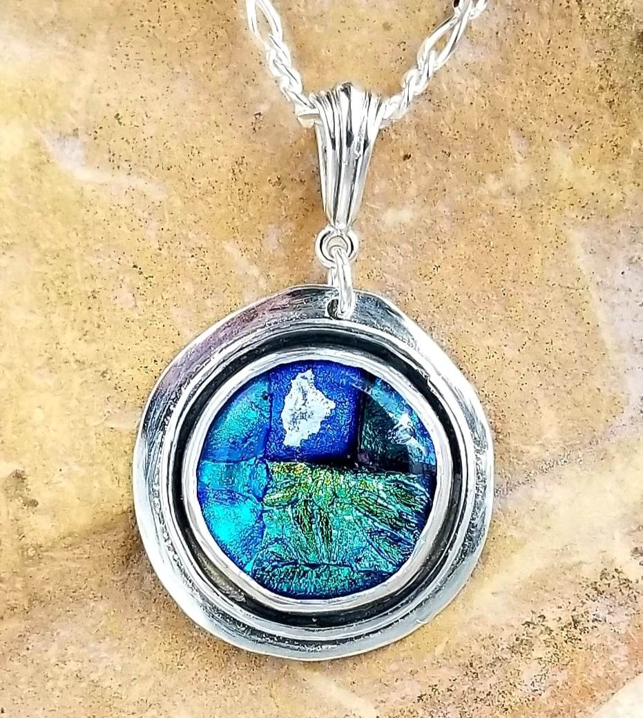 Cremation Art Glass Trillium Heart Memorial Necklace — Over the Rainbow ...