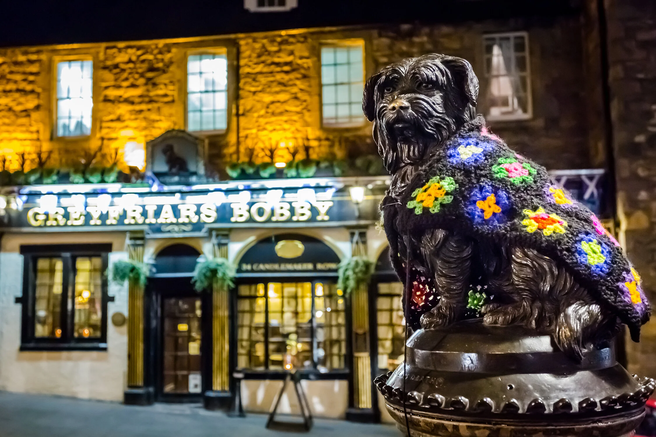 Scotland in Photos: The Legend of Greyfriars Bobby — The Cat & The ...