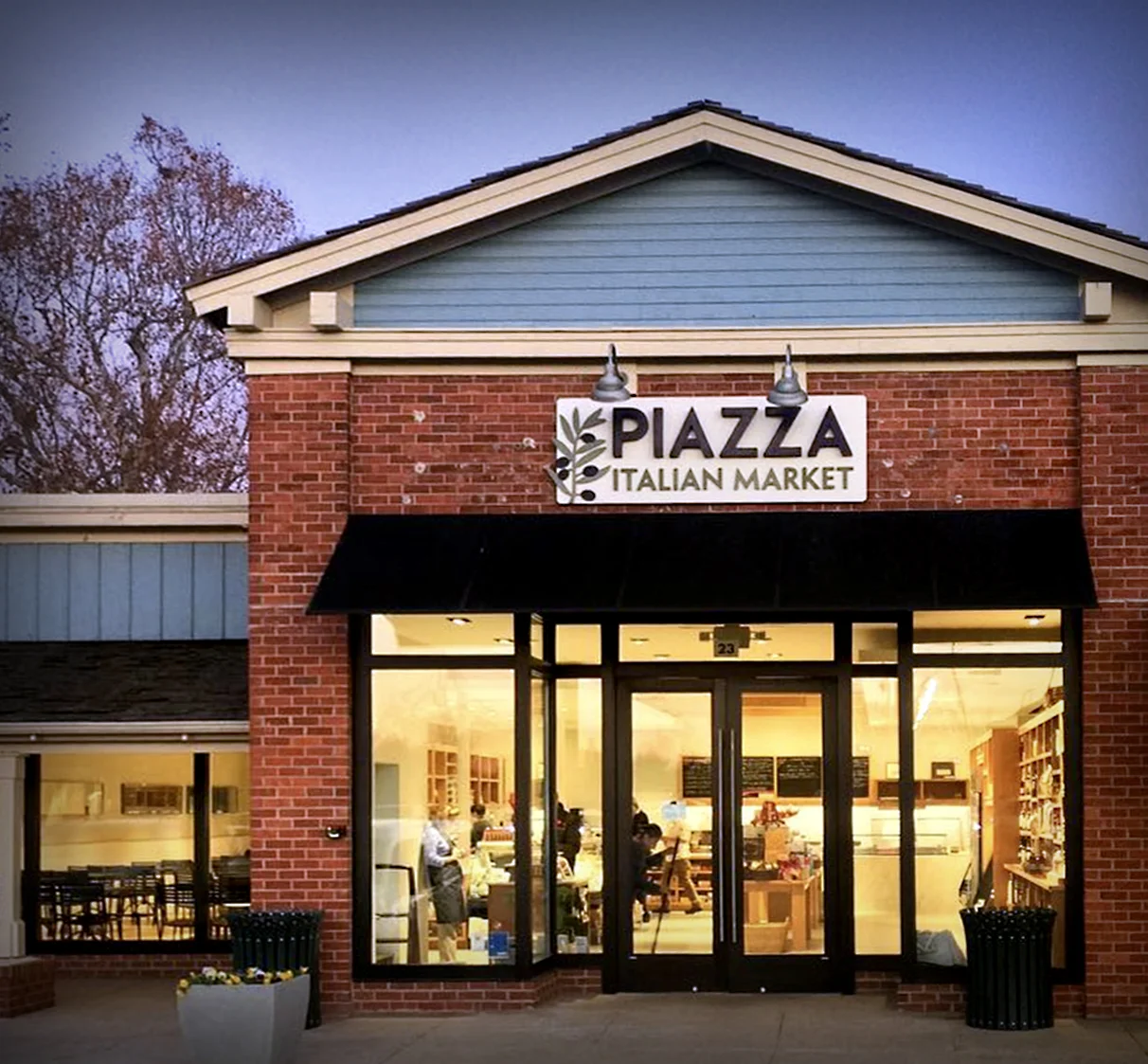 Market — PIAZZA ITALIAN MARKET