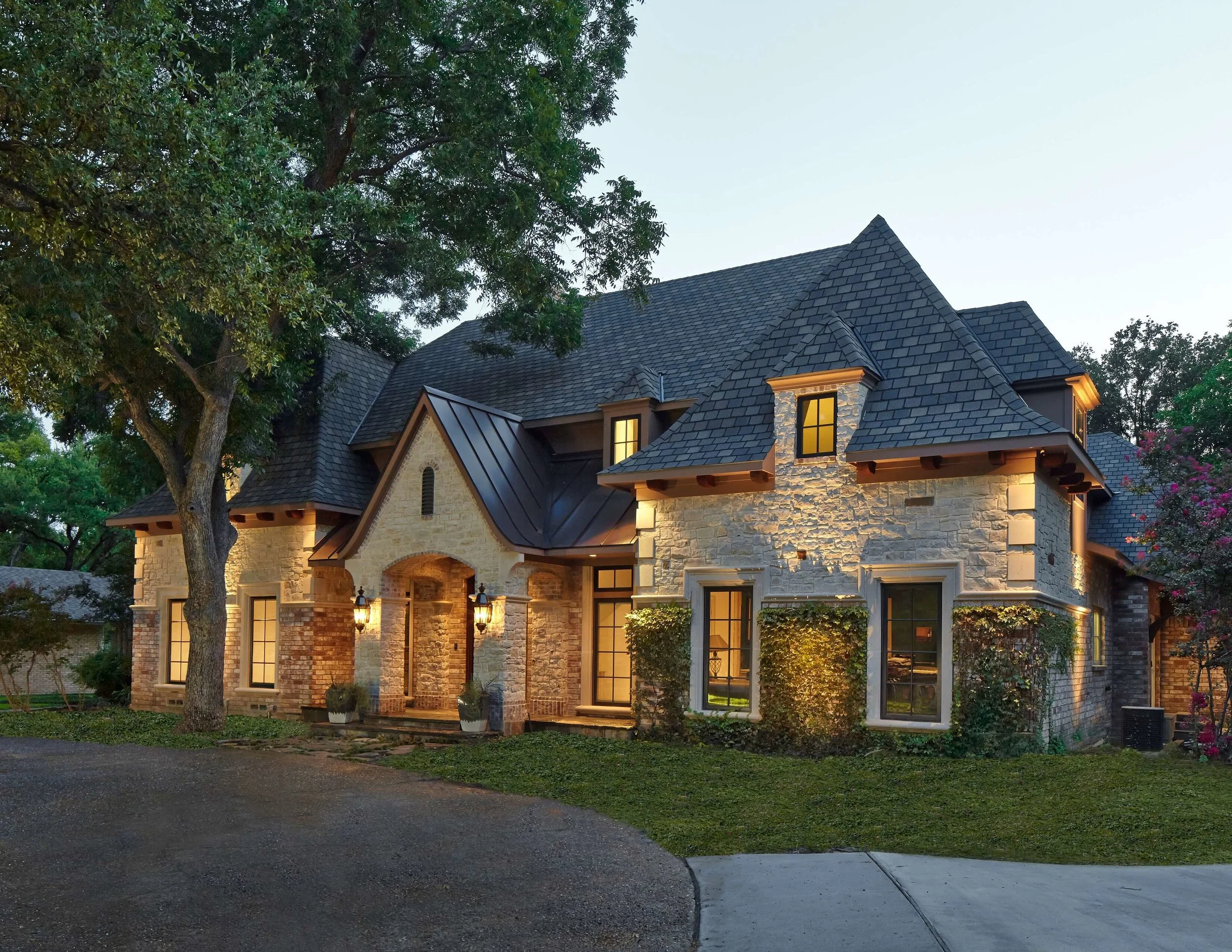 An Inviting Exterior — Traver Construction, Inc