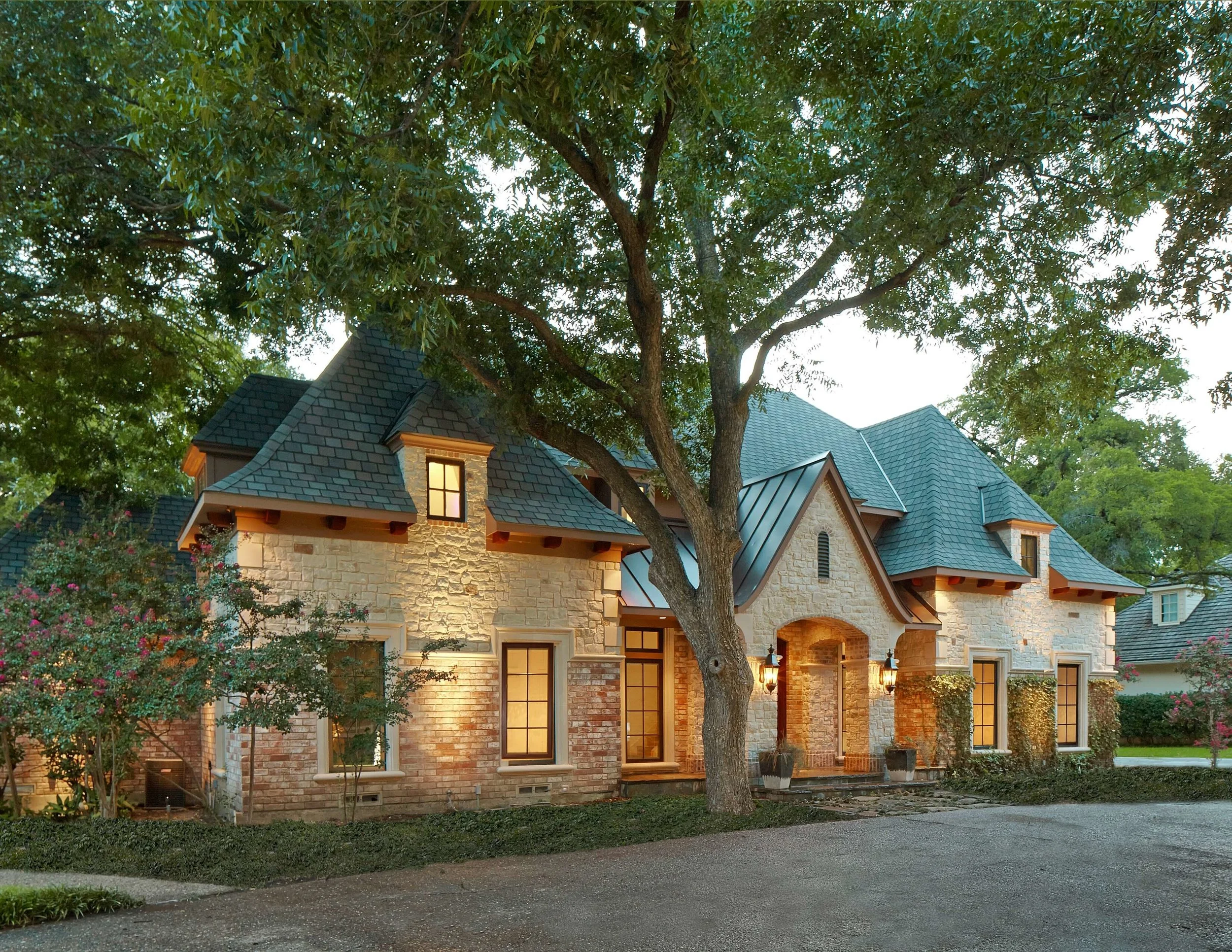 An Inviting Exterior — Traver Construction, Inc