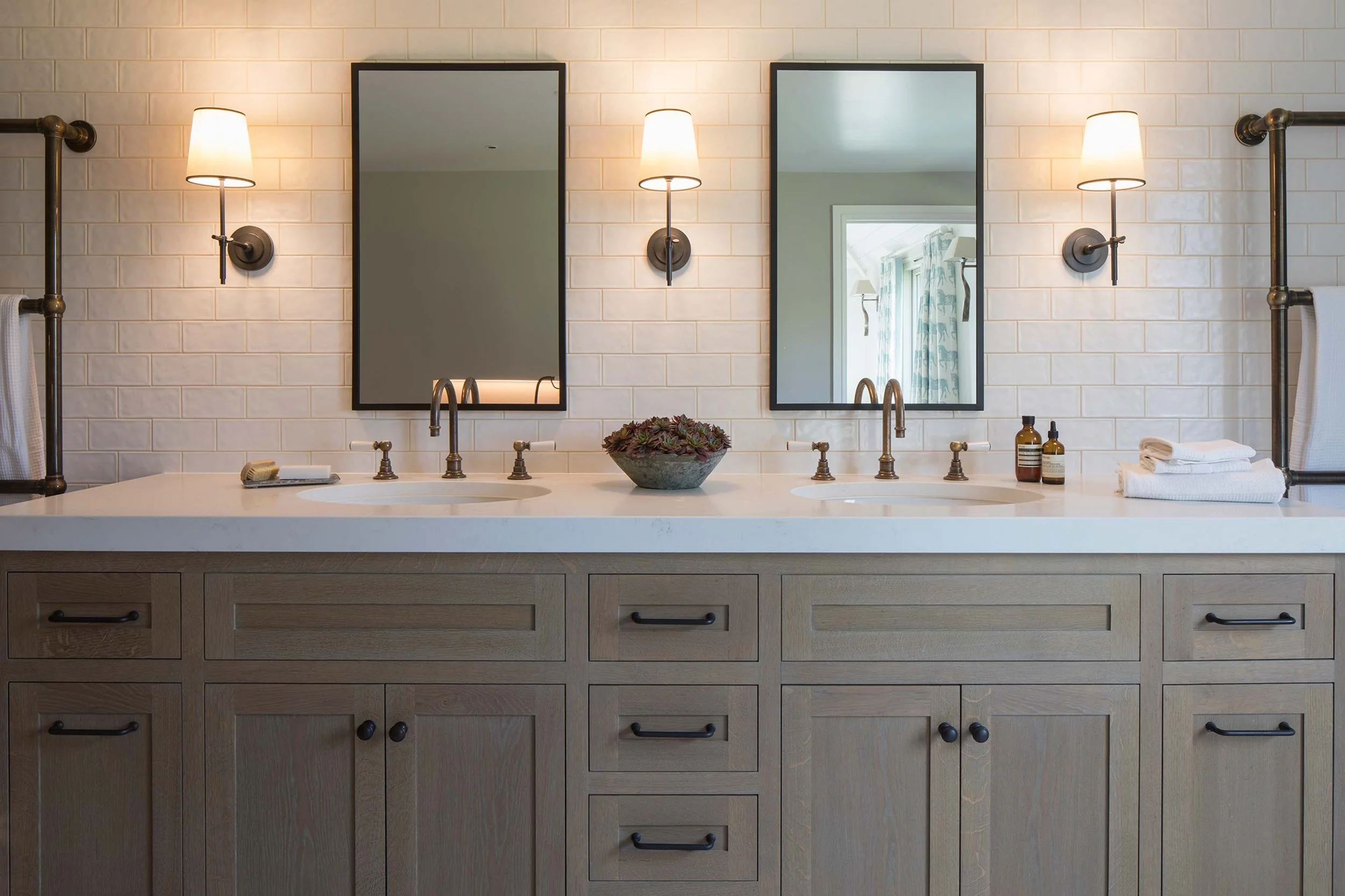 Isla James Interiors