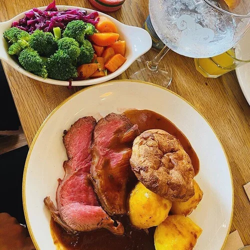 Stratford | Menus — Cobbs Farm Shop