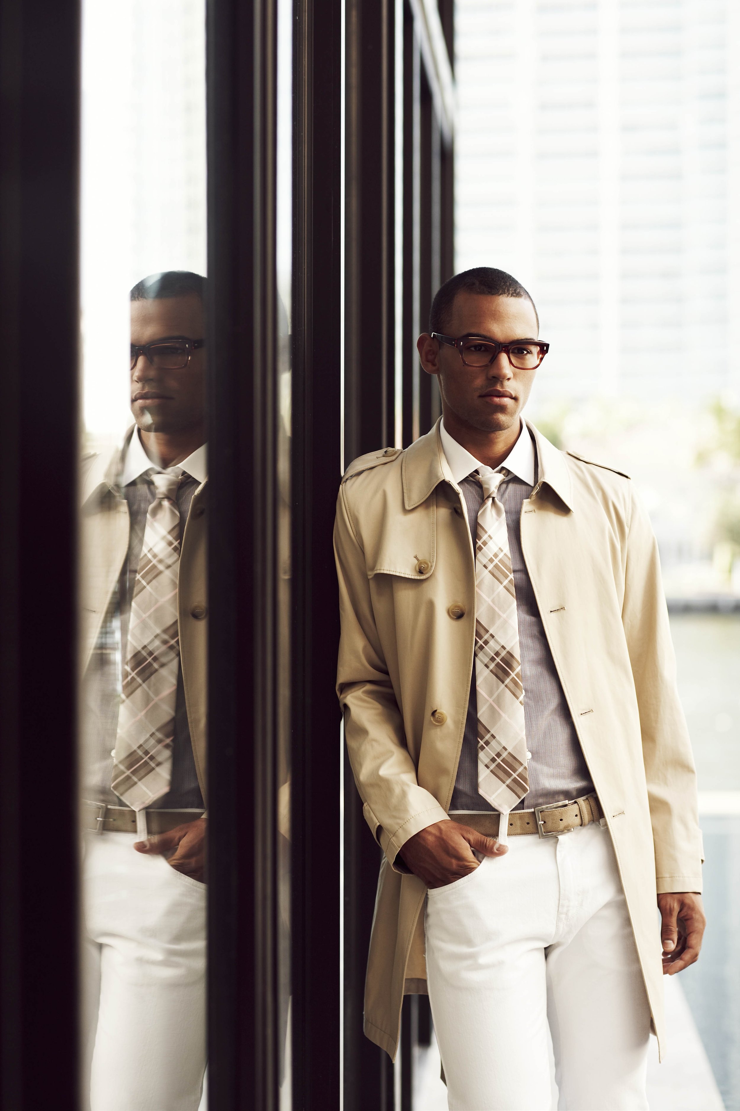 CHRIS NICHOLLS-FASHION PHOTOGRAPHER