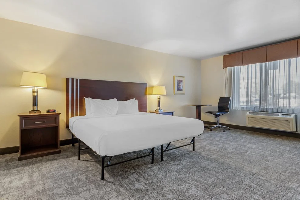 Amenities — Seaport Inn and Suites
