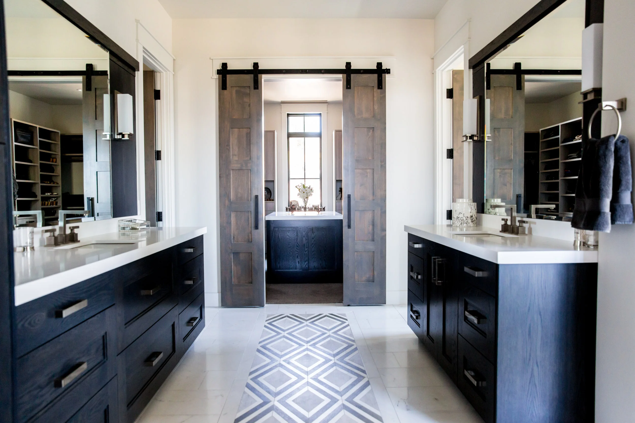 BLANC & NOIR INTERIORS