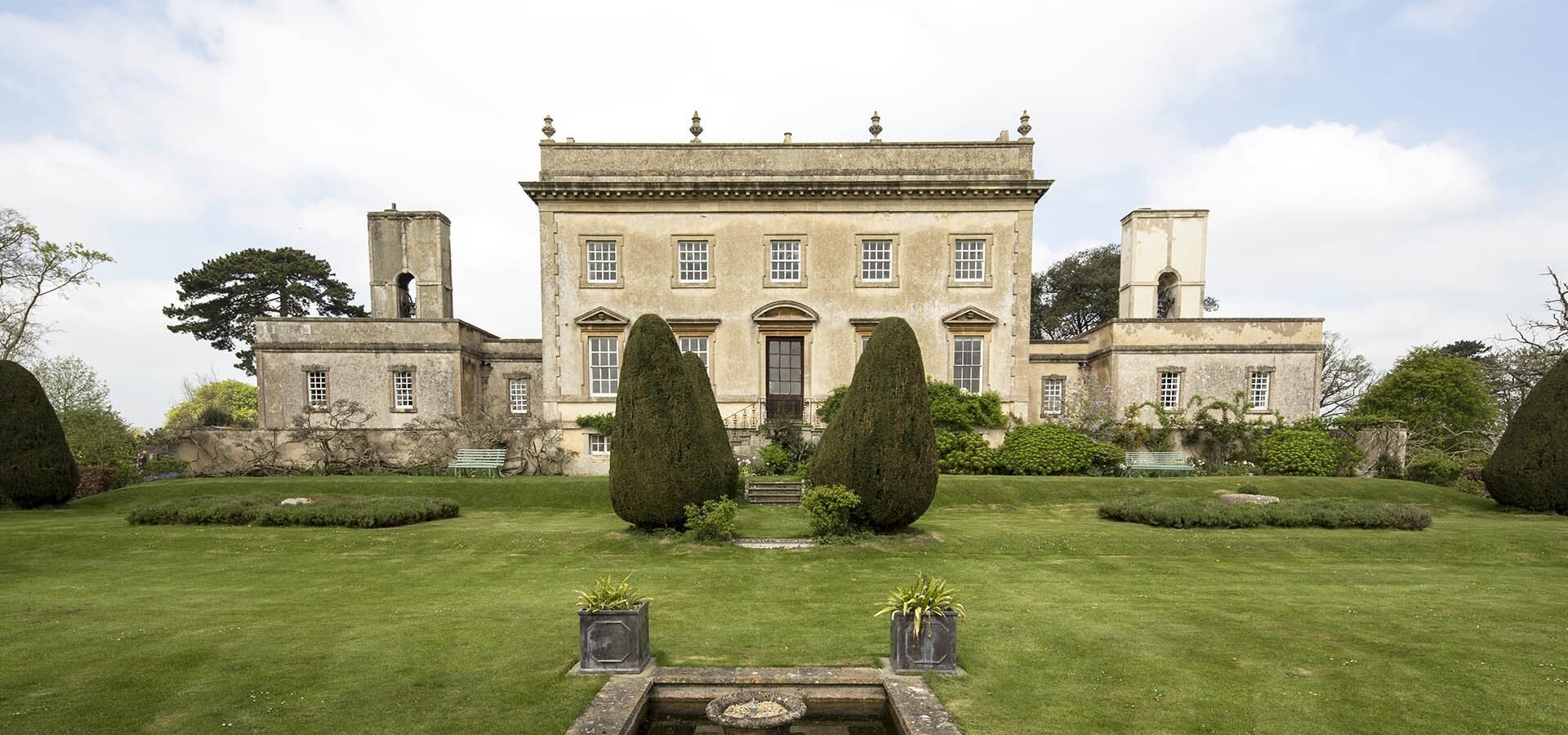 Frampton Court Estate — Luxury villas & luxury holidays