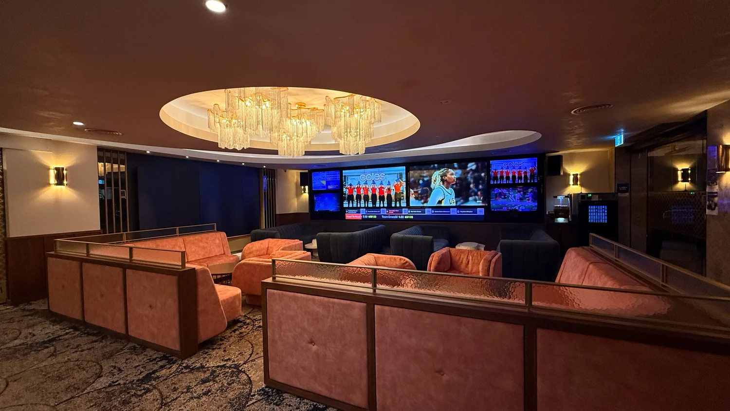 Three Swallows Hotel