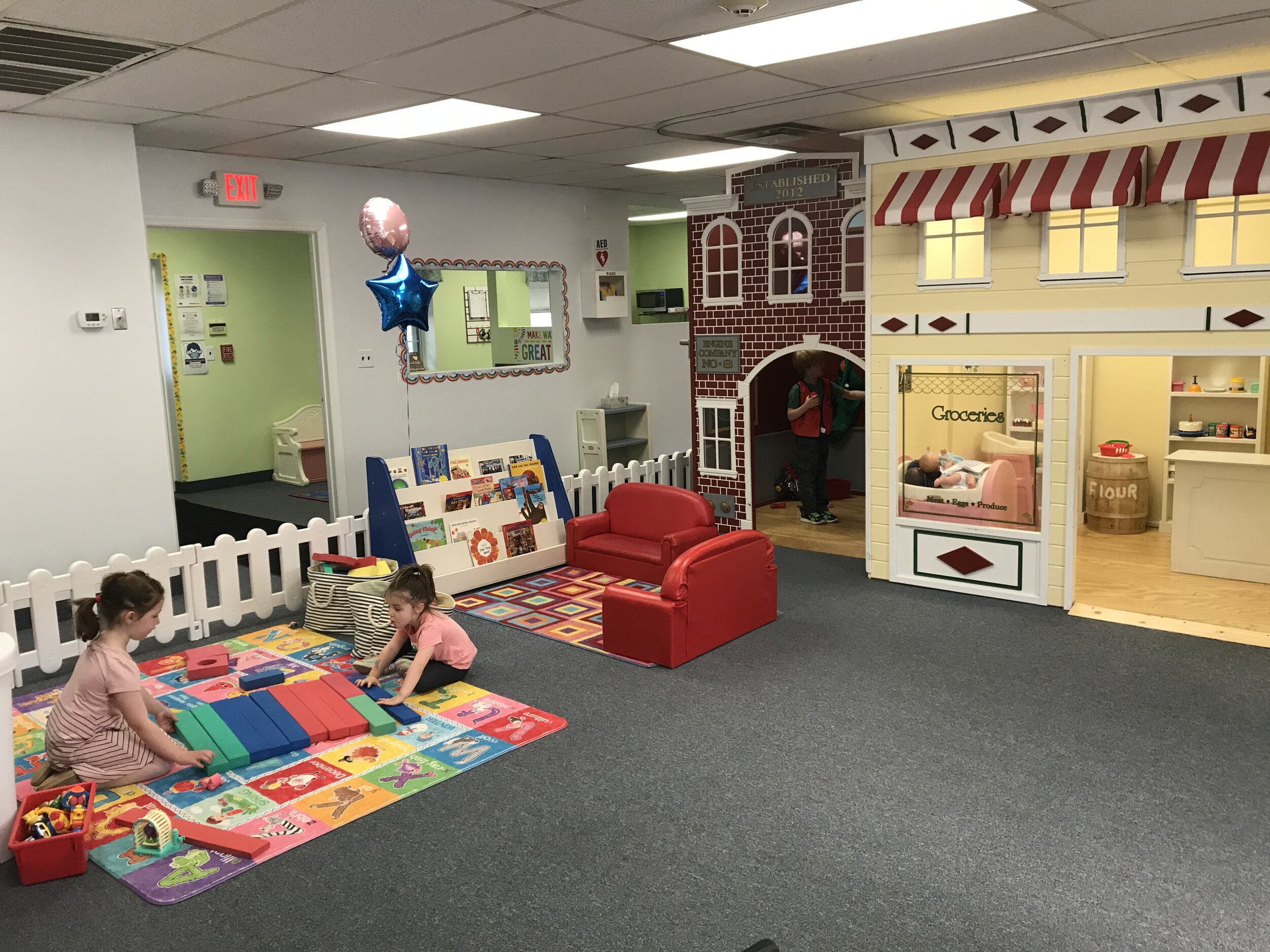 About — Little People's Center