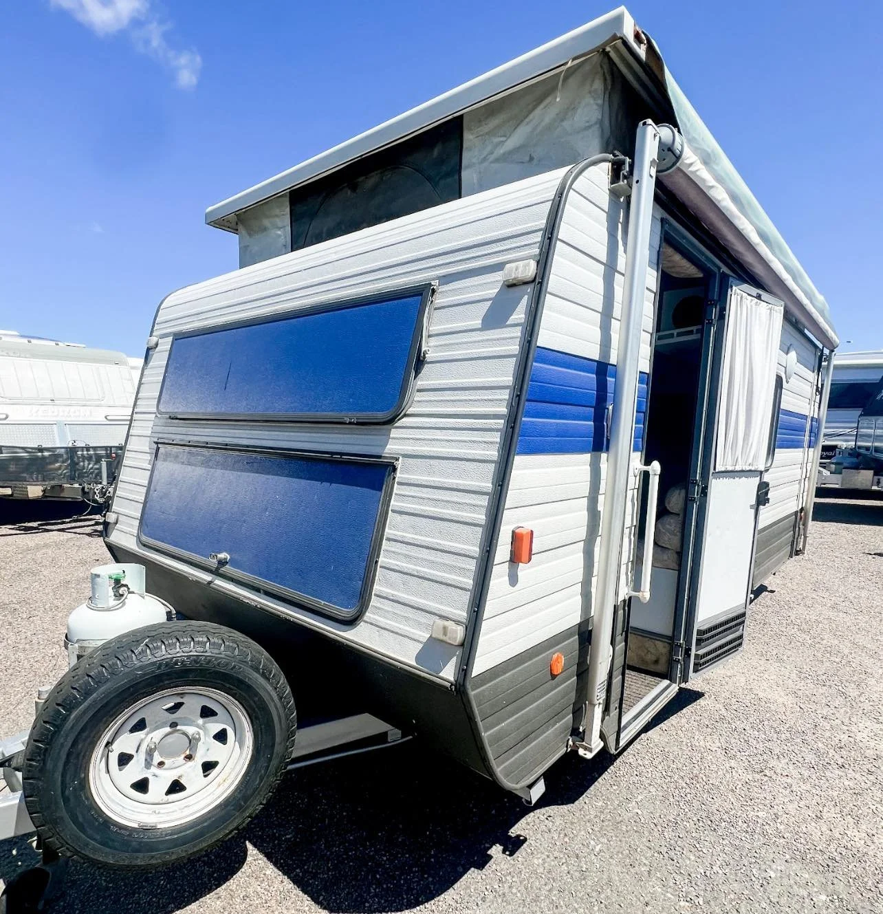 Pop Tops & Trailers — Caravanmart