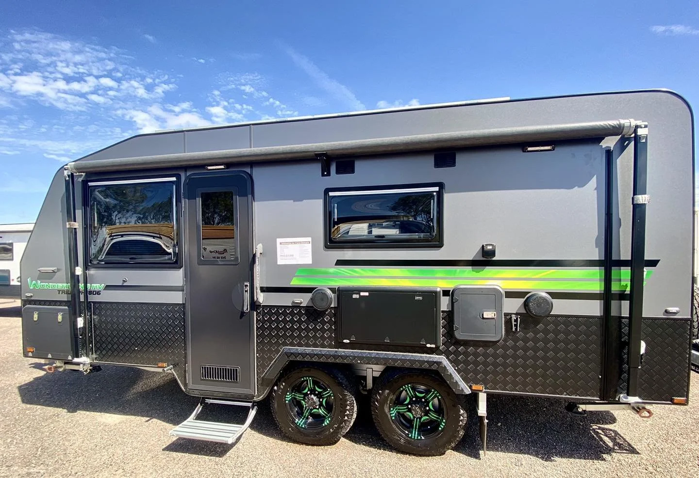 Full Size Caravans — Caravanmart