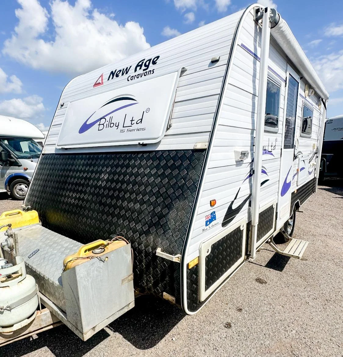 Full Size Caravans — Caravanmart