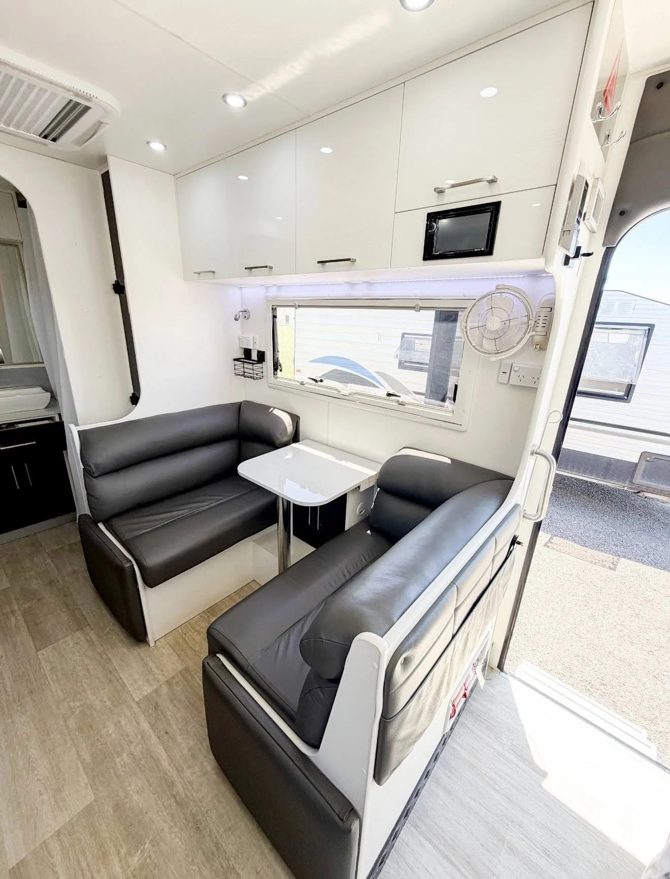 Stock #14 New Age BigRed — Caravanmart