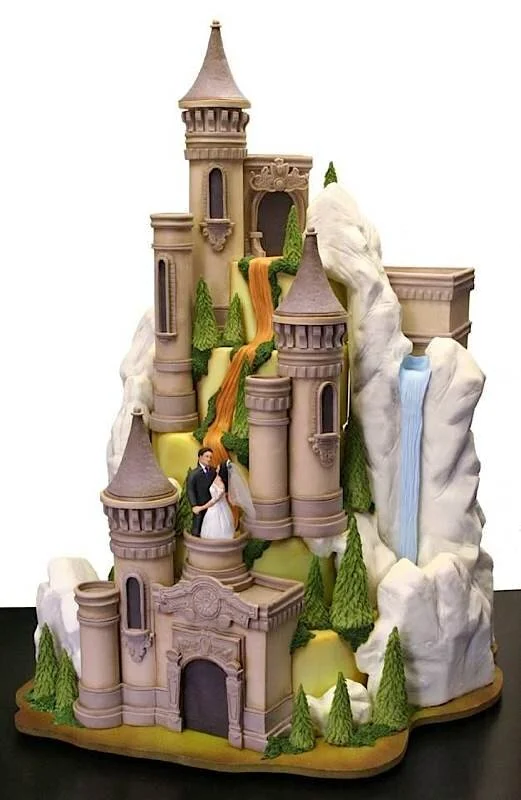 Sunday Sweets: 11 Magical Castle Cakes — Cake Wrecks