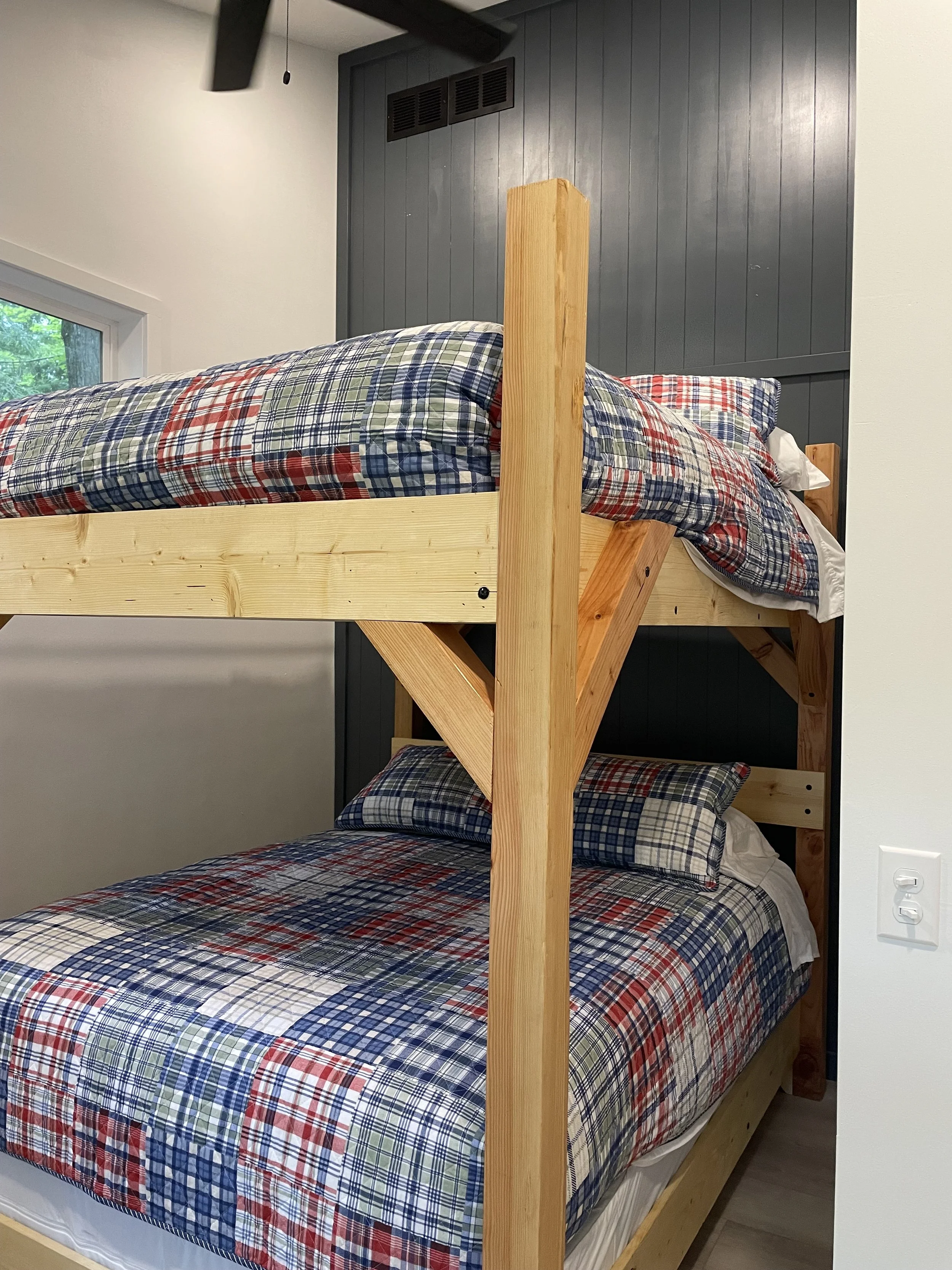 Pine Cone Cottage — Winding River Cottages