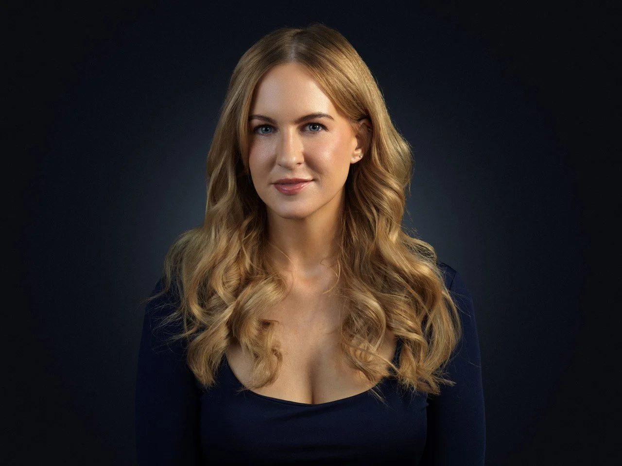 Capturing Diane Jennings: Headshots of an Irish Content Creator with a Global Appeal — Rory ...