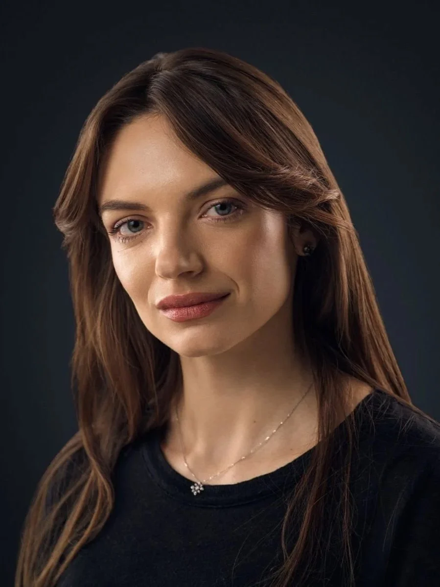 Capturing Ana Emdin — A Portrait Session — Rory Lewis Photographer ...