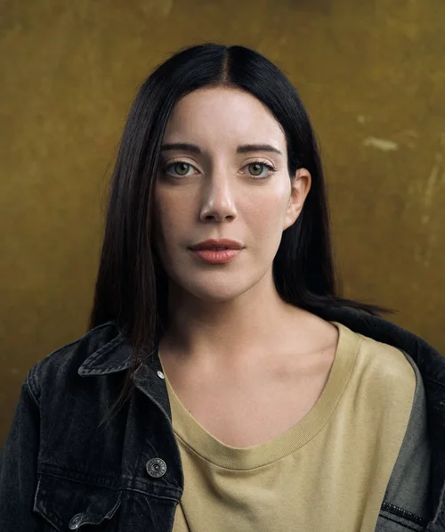 Capturing the Essence of Hayley McLaughlin: A Session with Rory Lewis ...