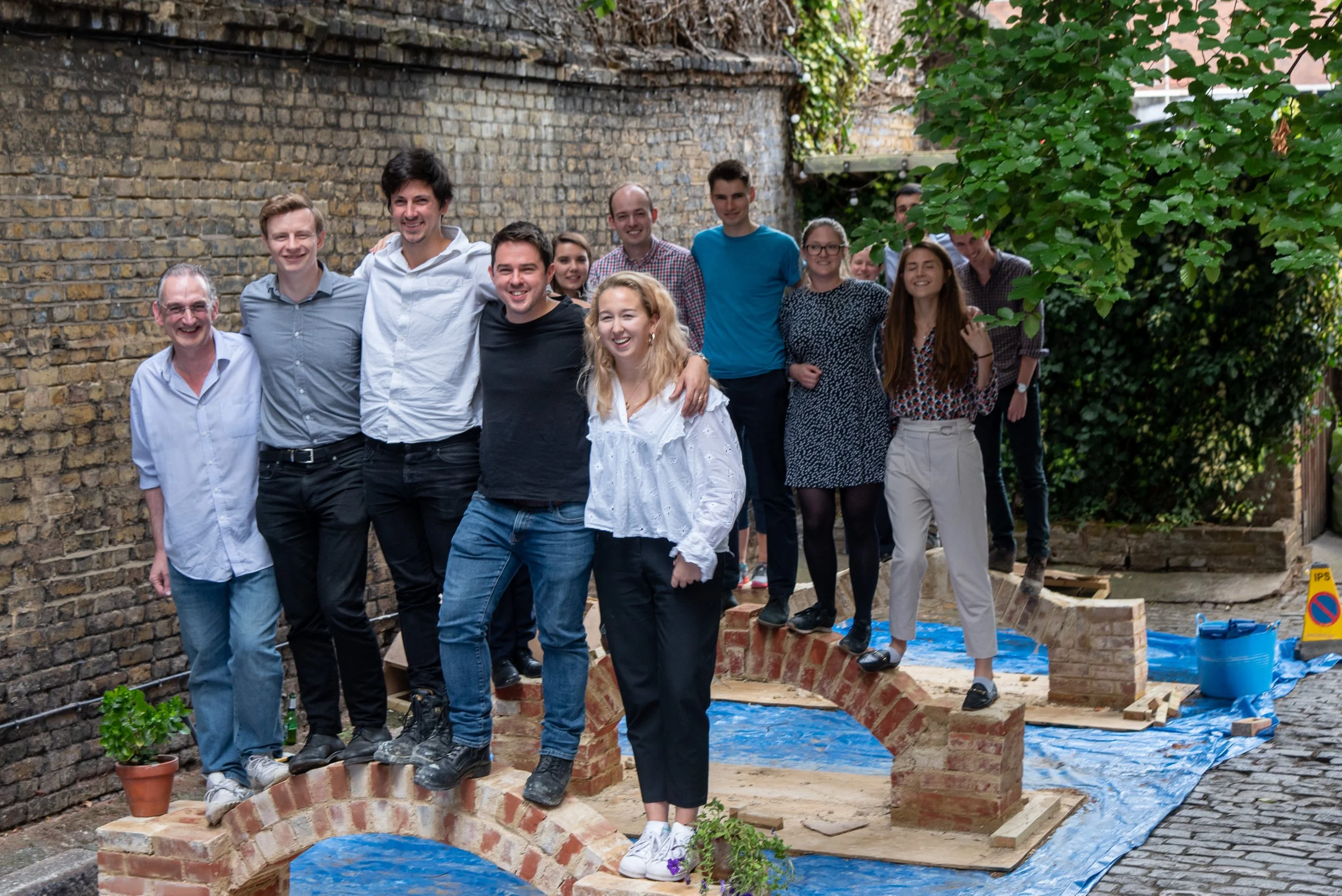 About Us — Alan Baxter