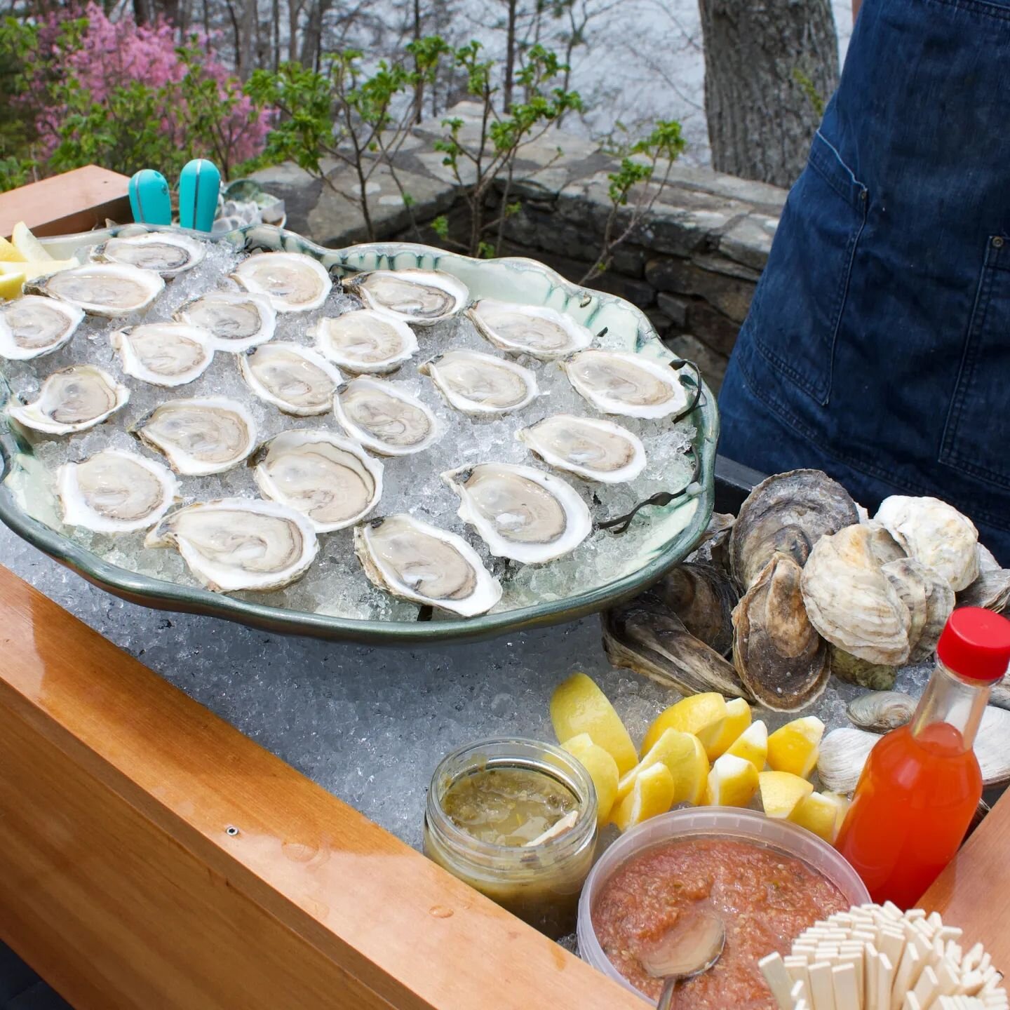 Jolie Rogers Raw Bar