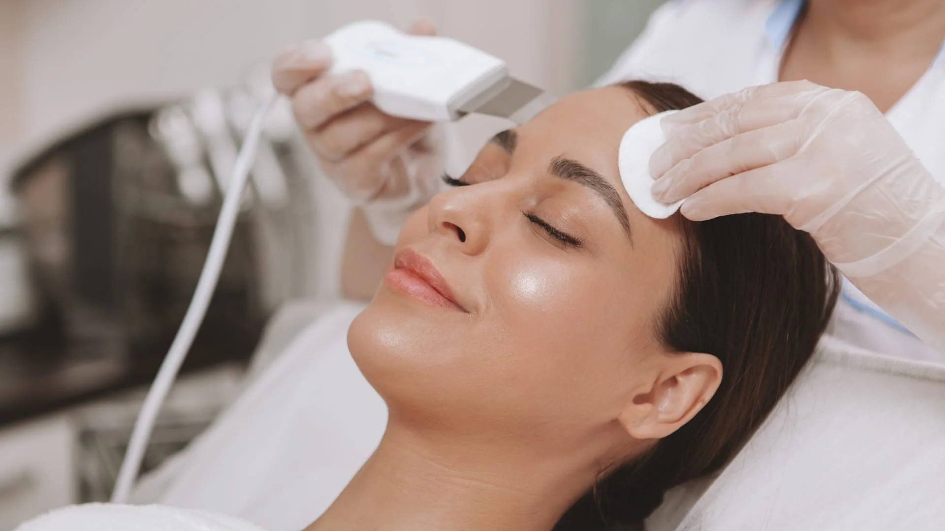 Non-Invasive Facial Treatments: The Secrets to Radiant Skin | Kim Gallo ...