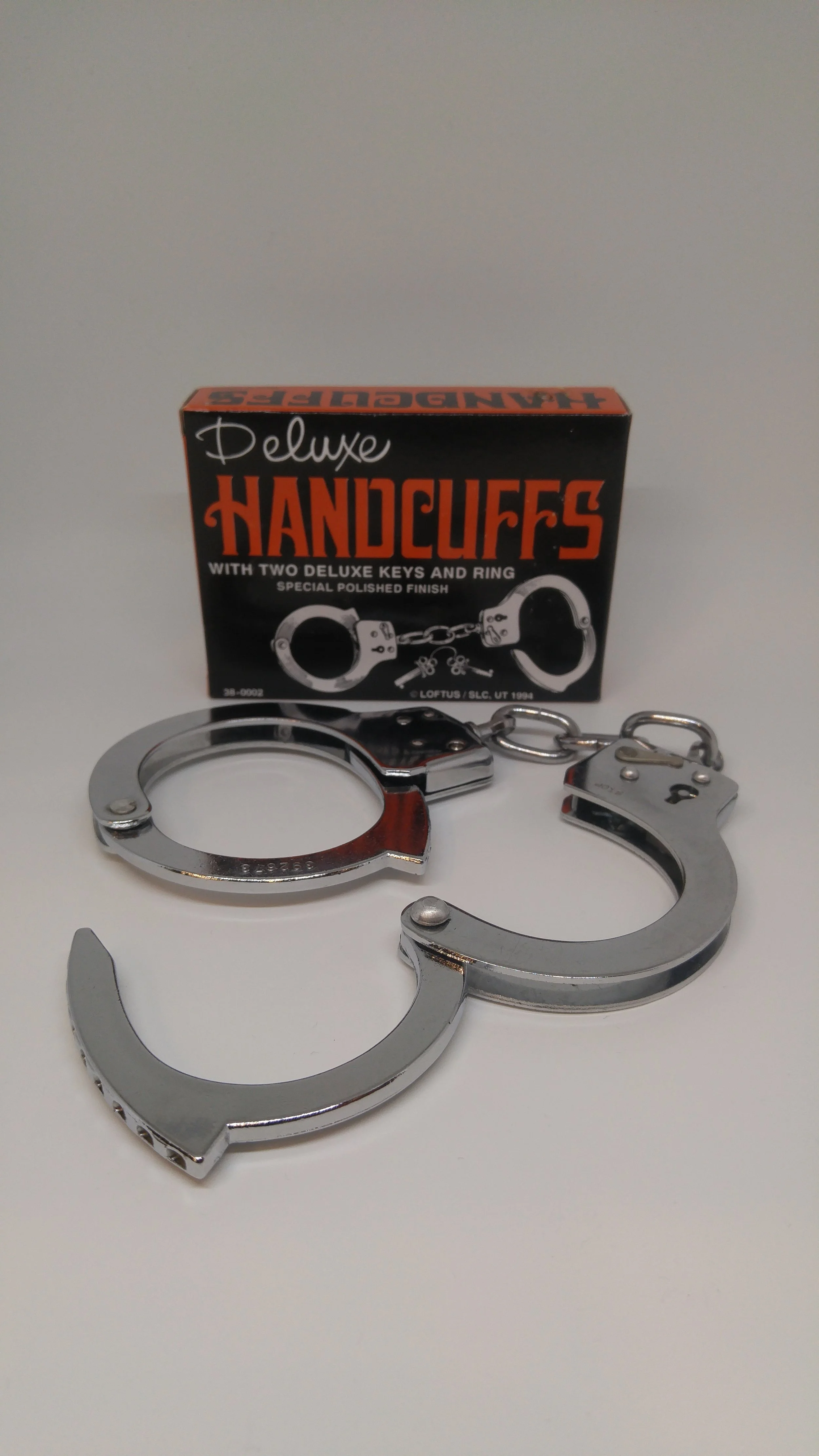 HANDCUFFS (with two keys , ring special escape) — Clownin' Around Magic ...