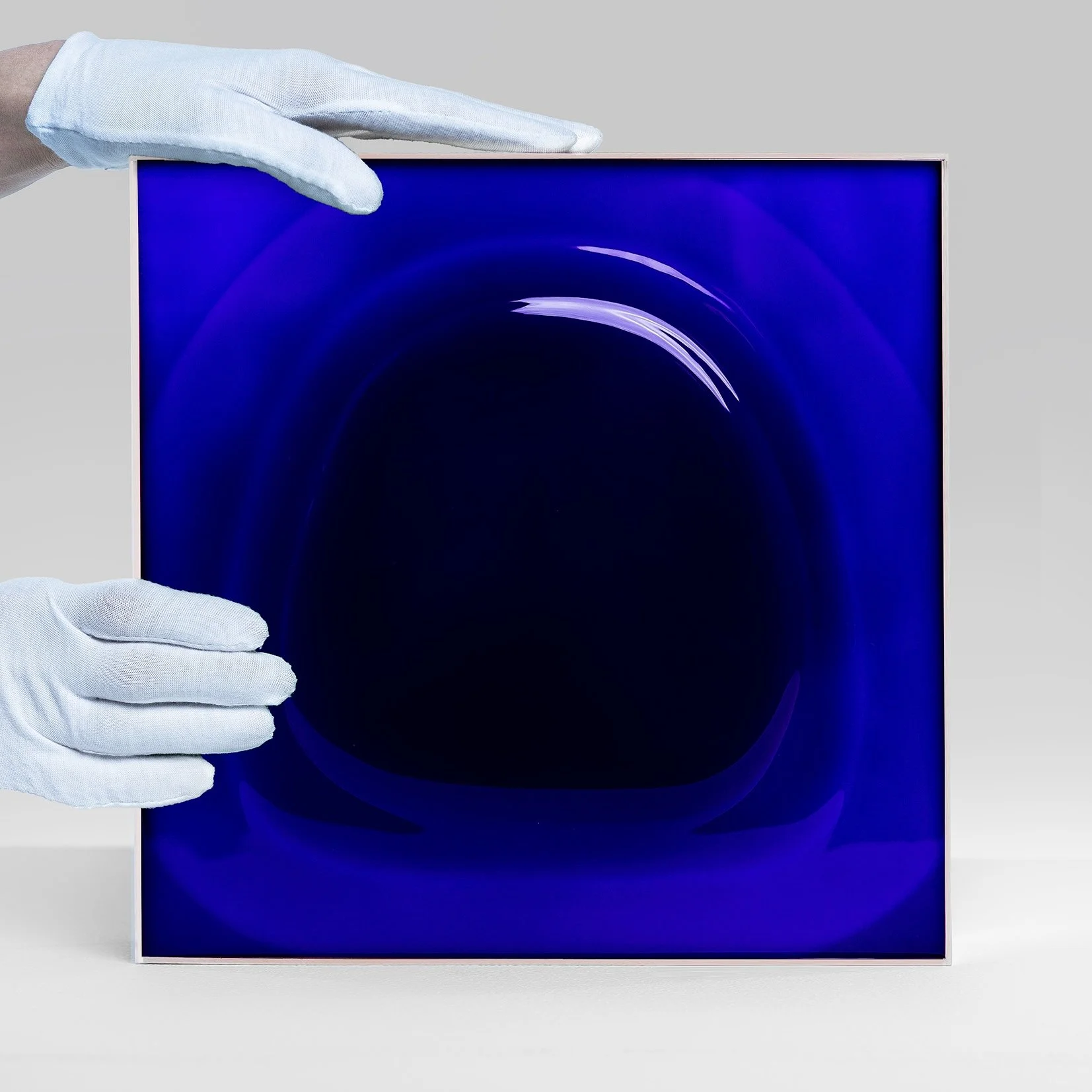 RESIN ARTIST | NAT BOWEN