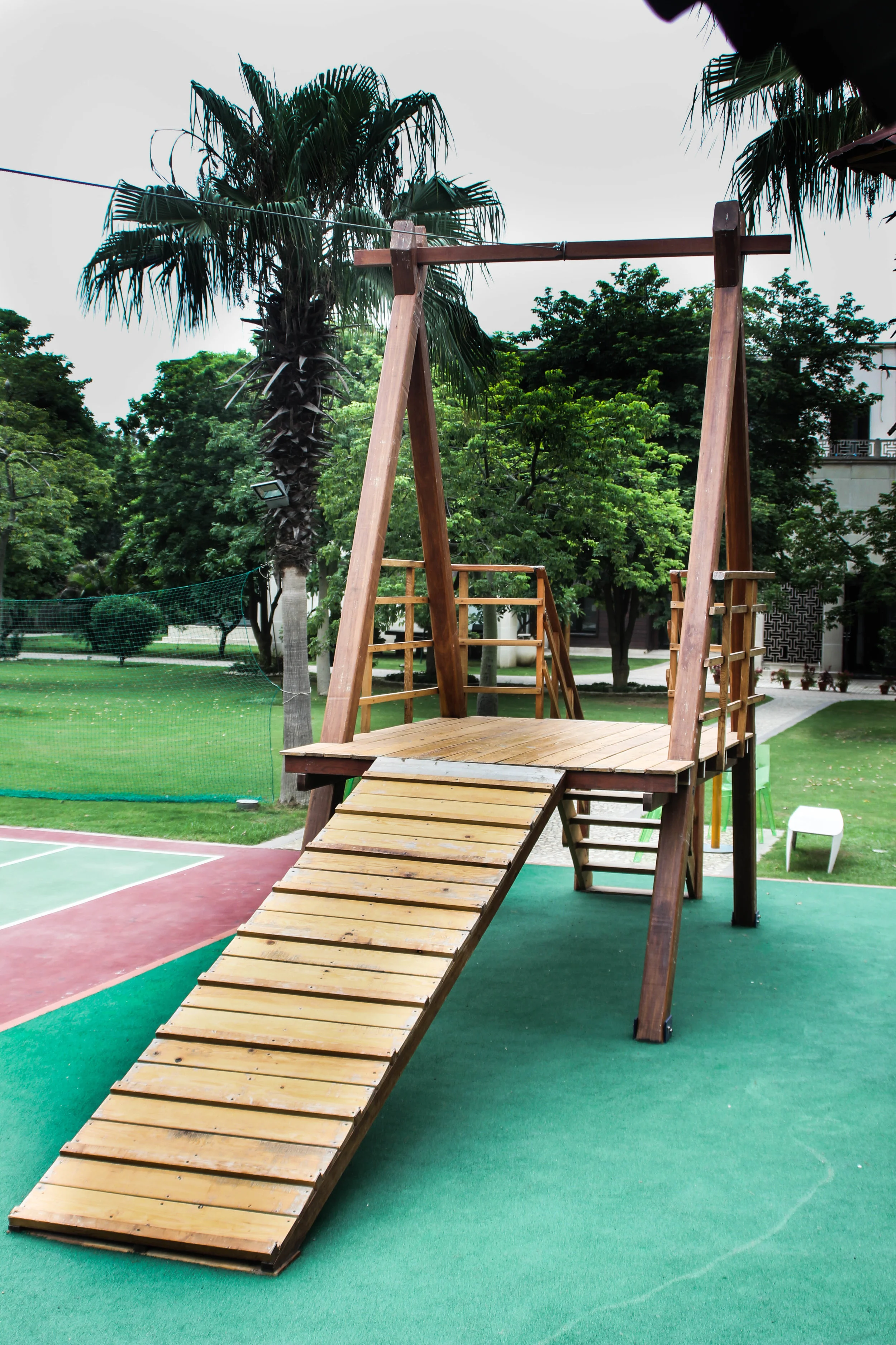 Treehouse & Cabin building services, UK