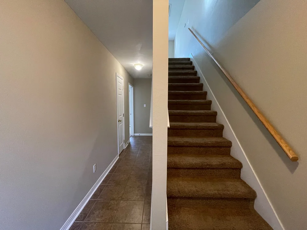 97 Inverness — Maroon & White Realty