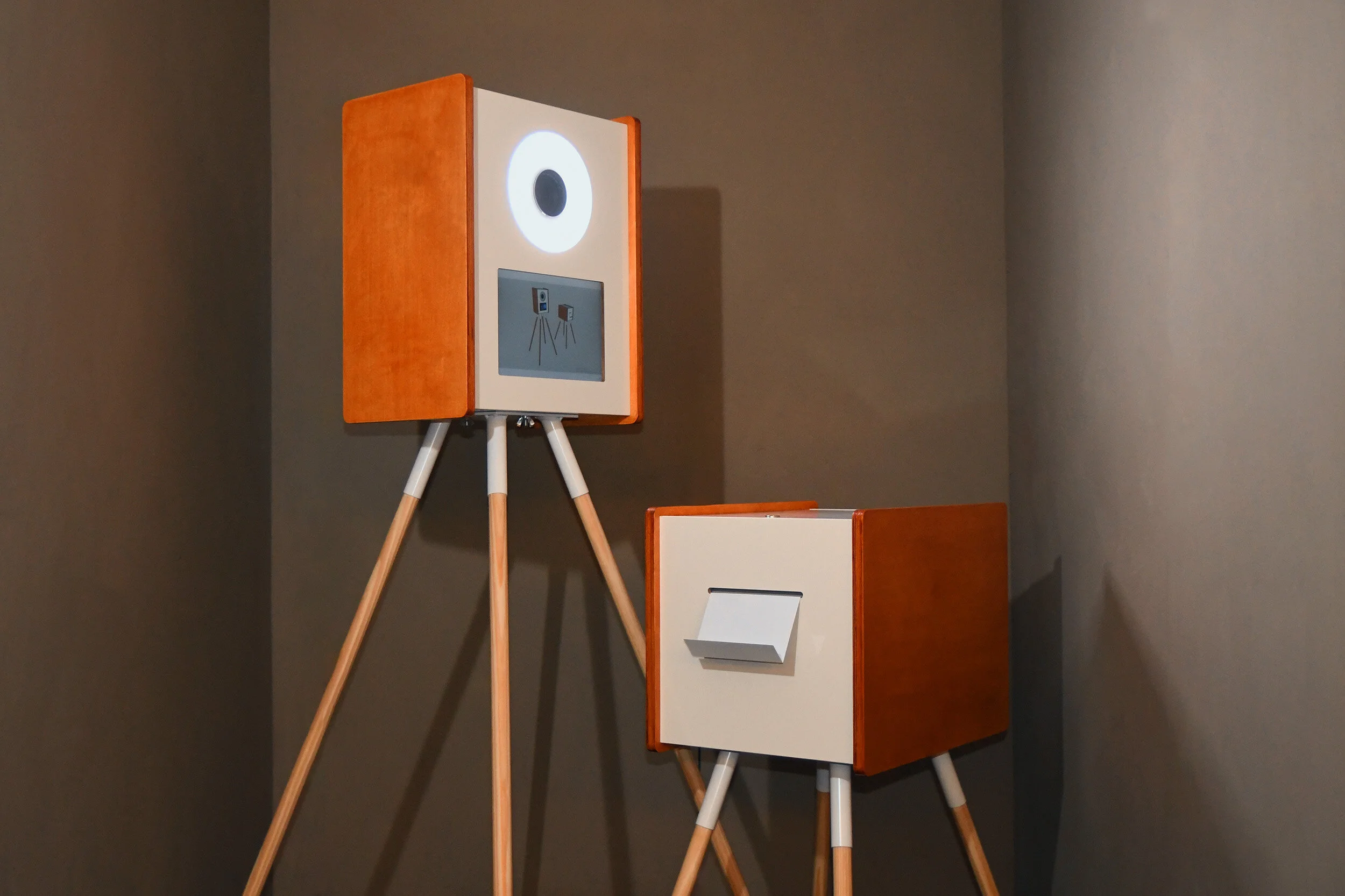 Shootcase | Photobooth huren voor elke gelegenheid | Fotobox op event