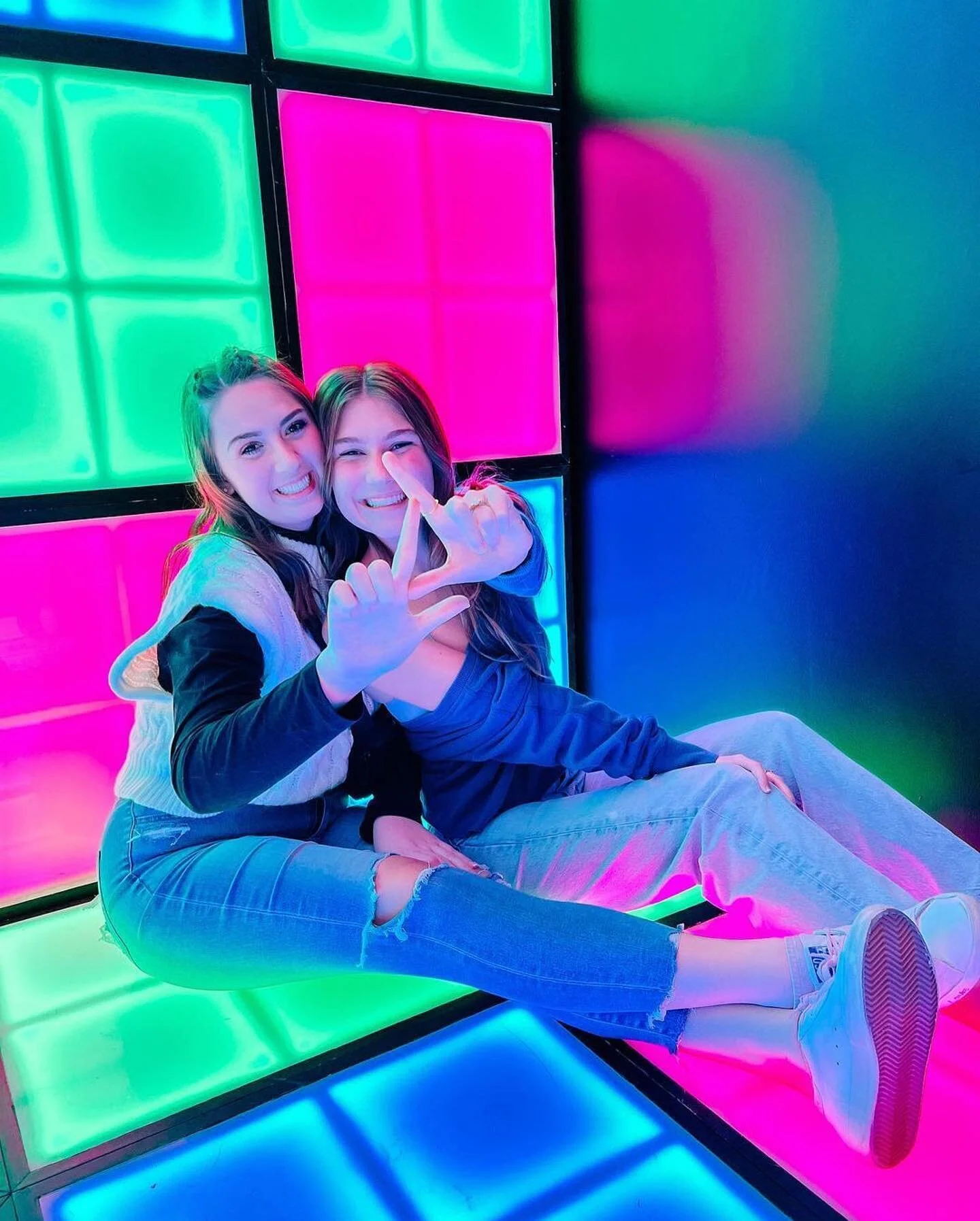 Wonder Chamber - San Antonio's #1 Immersive Experience