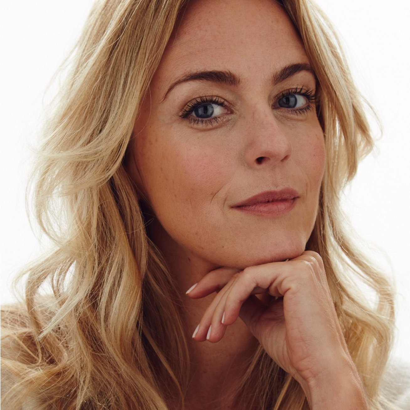 Miranda Raison is Nellie Davenport in HBO's 'Warrior' — PhotoBook Magazine