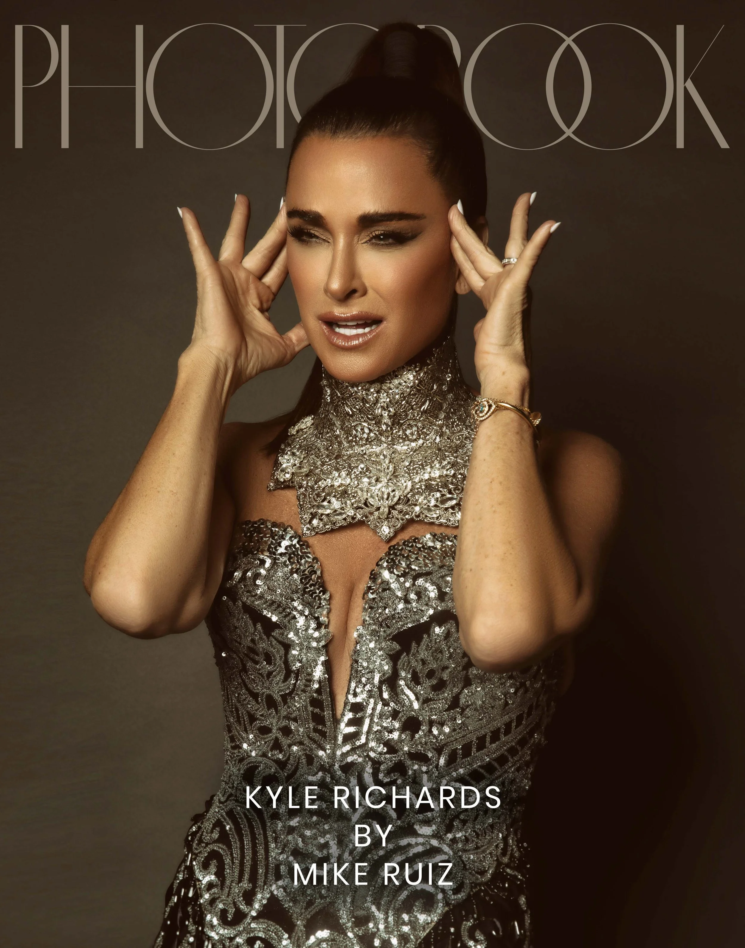 PhotoBook Magazine — Entertainment