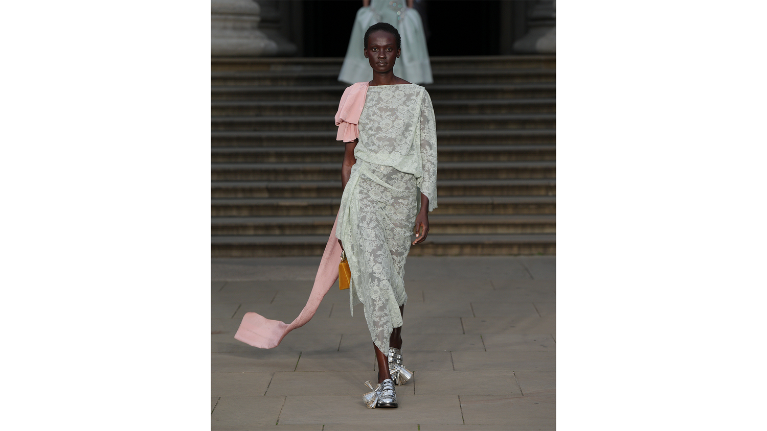 Erdem's SS25 Collection Takes Inspiration From This 1920s Novel ...