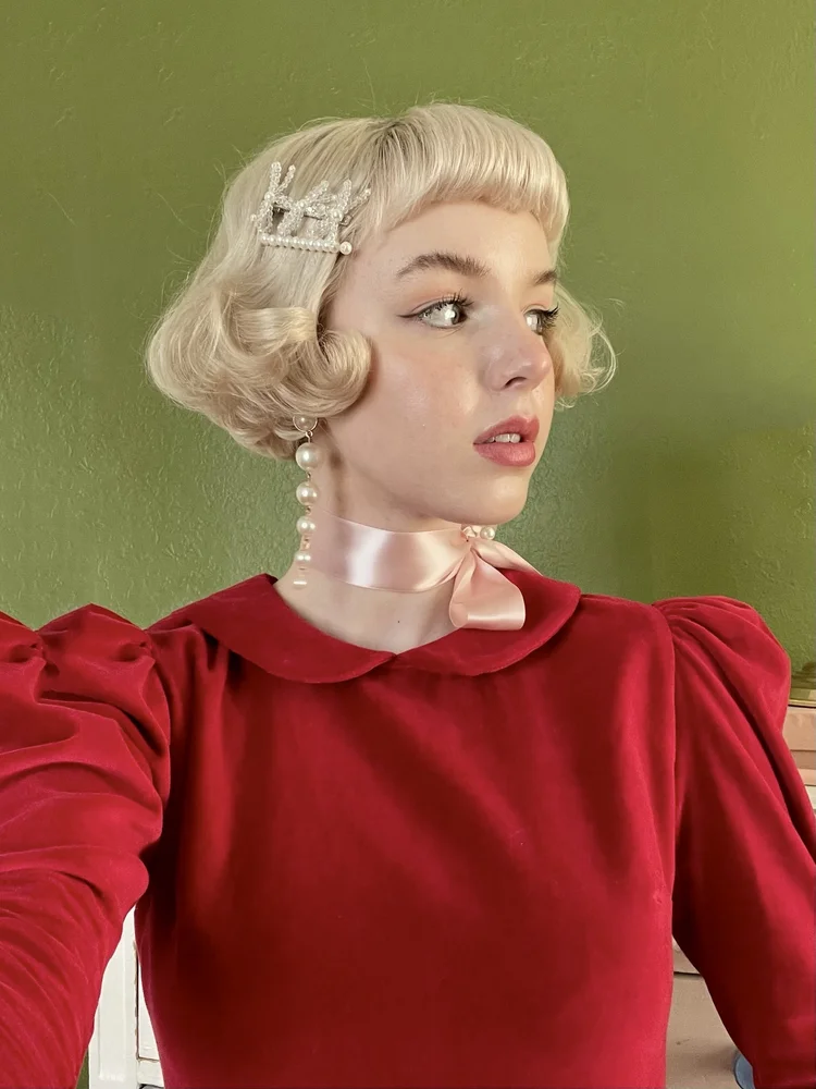 Hannah Ruth Zander — PhotoBook Magazine