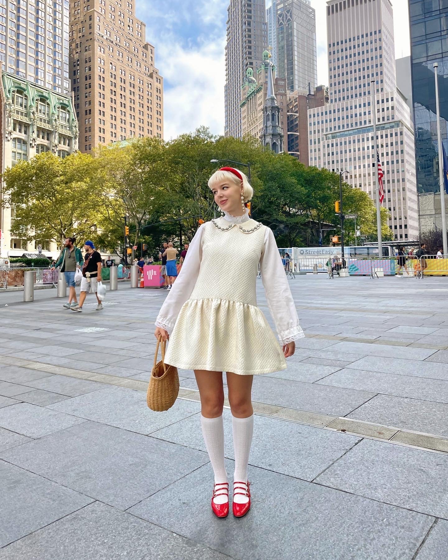 Hannah Ruth Zander — PhotoBook Magazine