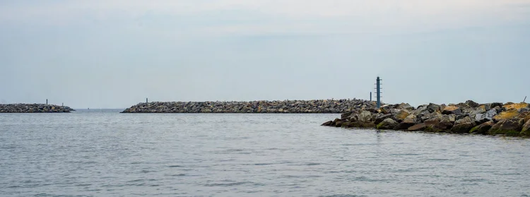 The Living Breakwaters: A model for nature-based infrastructure ...
