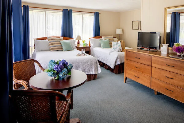 Gallery — Sesuit Harbor House
