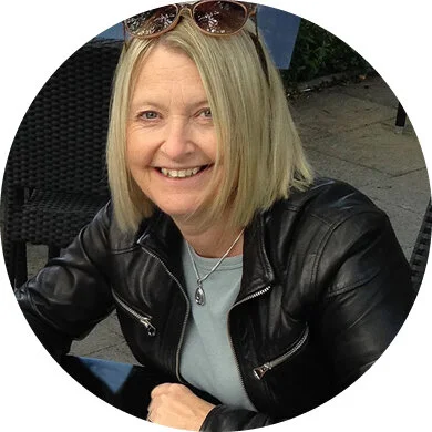 January Artist of the Month – Coral Rumble — Authors Abroad