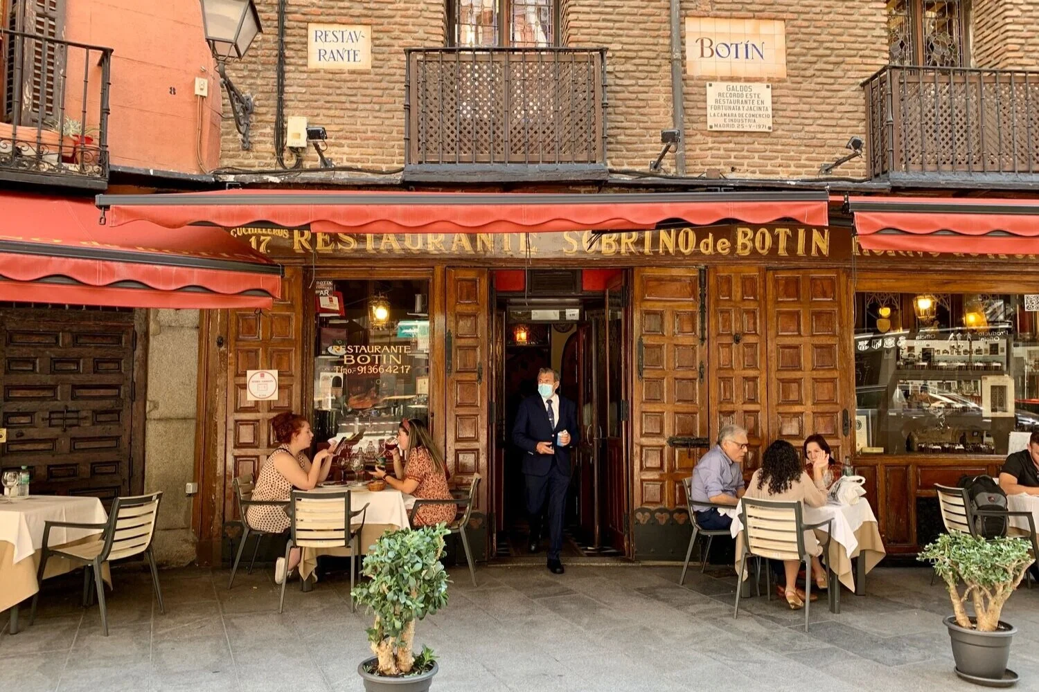 Discover Botin Madrid S Oldest Restaurant Walk And Eat Spain