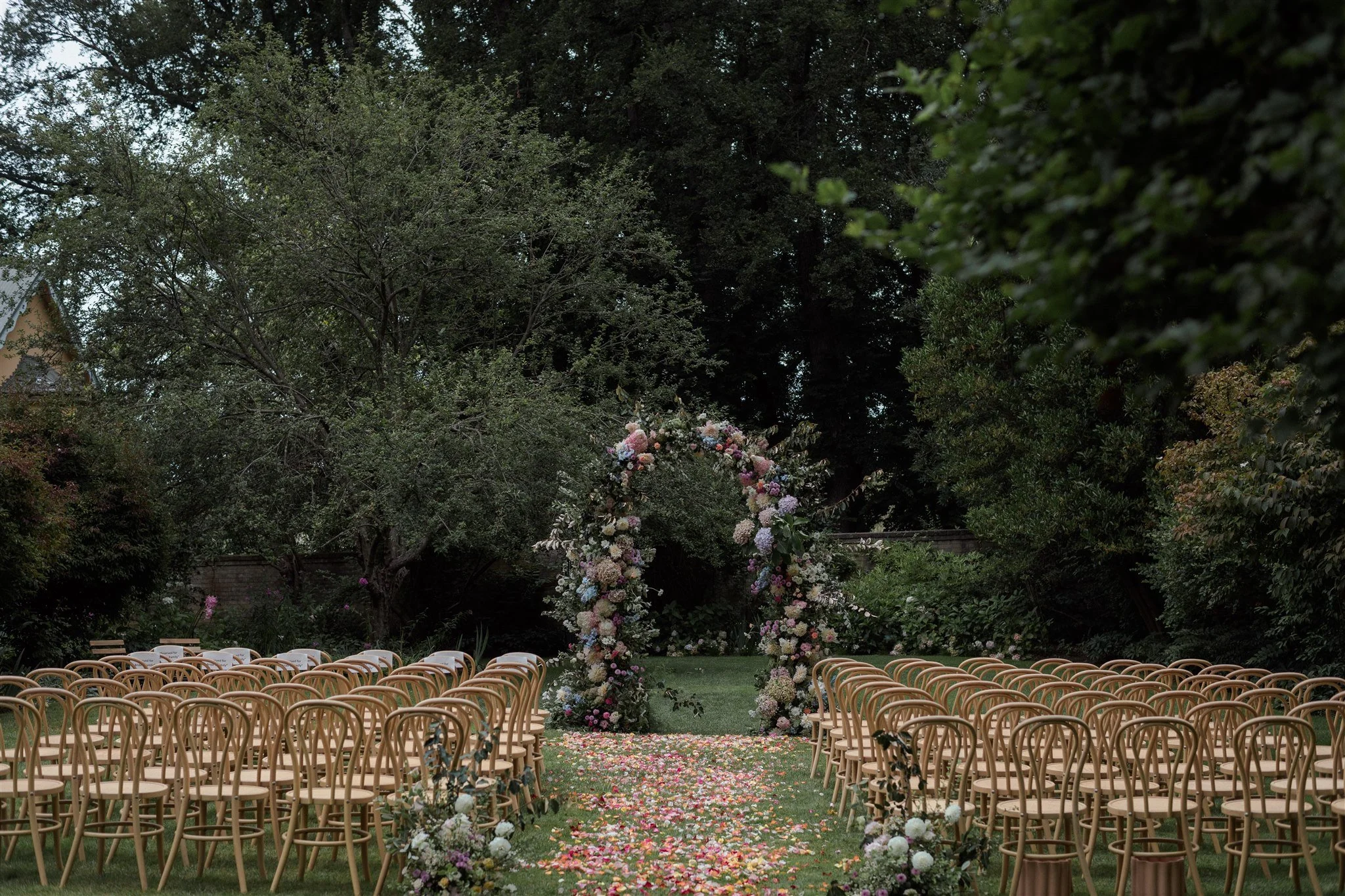 Summer weddings — Mona Farm