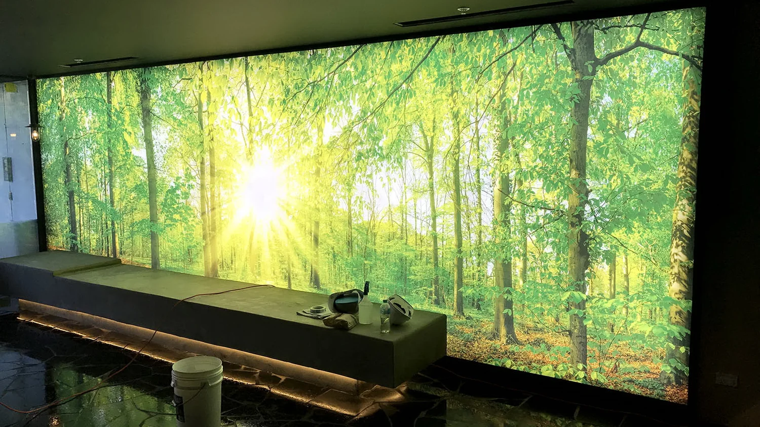 Virtual Windows — Linear Matrix