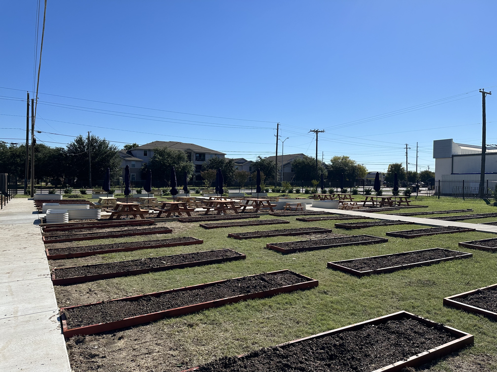 Volunteer at BBHH — Brother Bill's Helping Hand