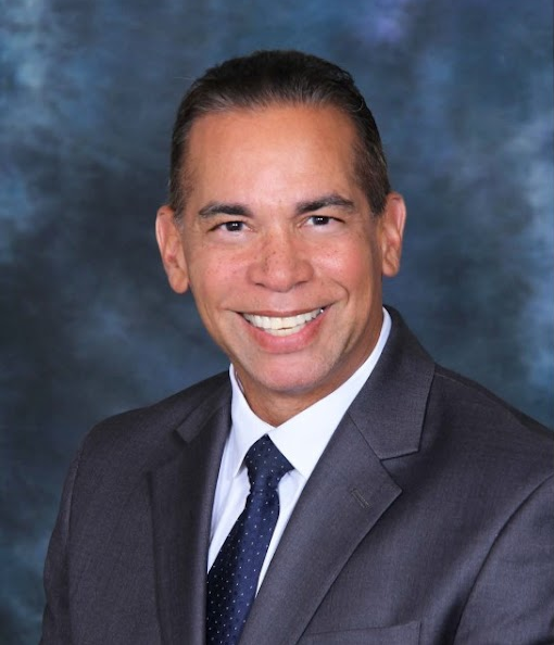 ElevateMeD Awards 2025 Breaking Barriers Award to Dr. Victor Waters ...