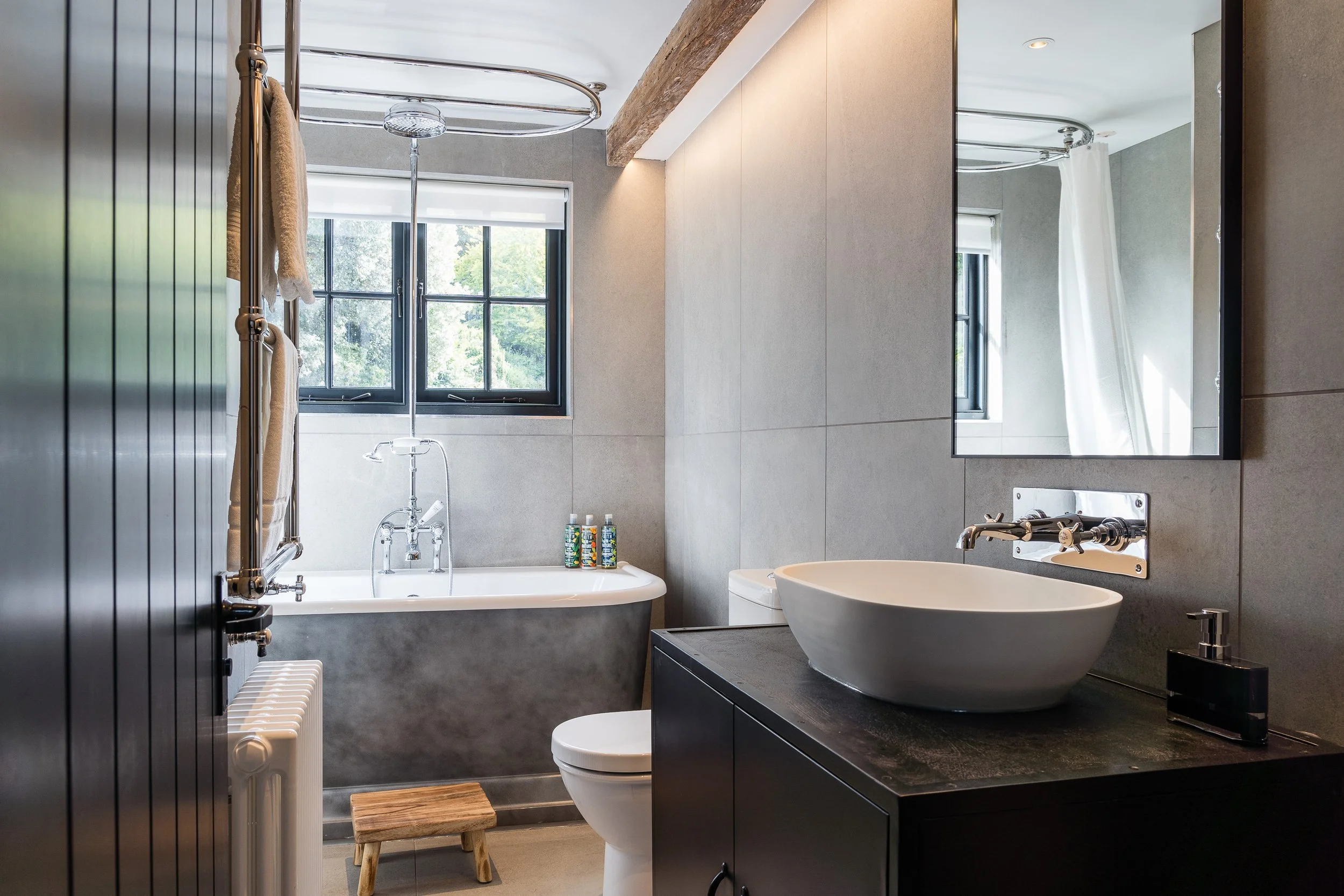 Coach House — SM-J