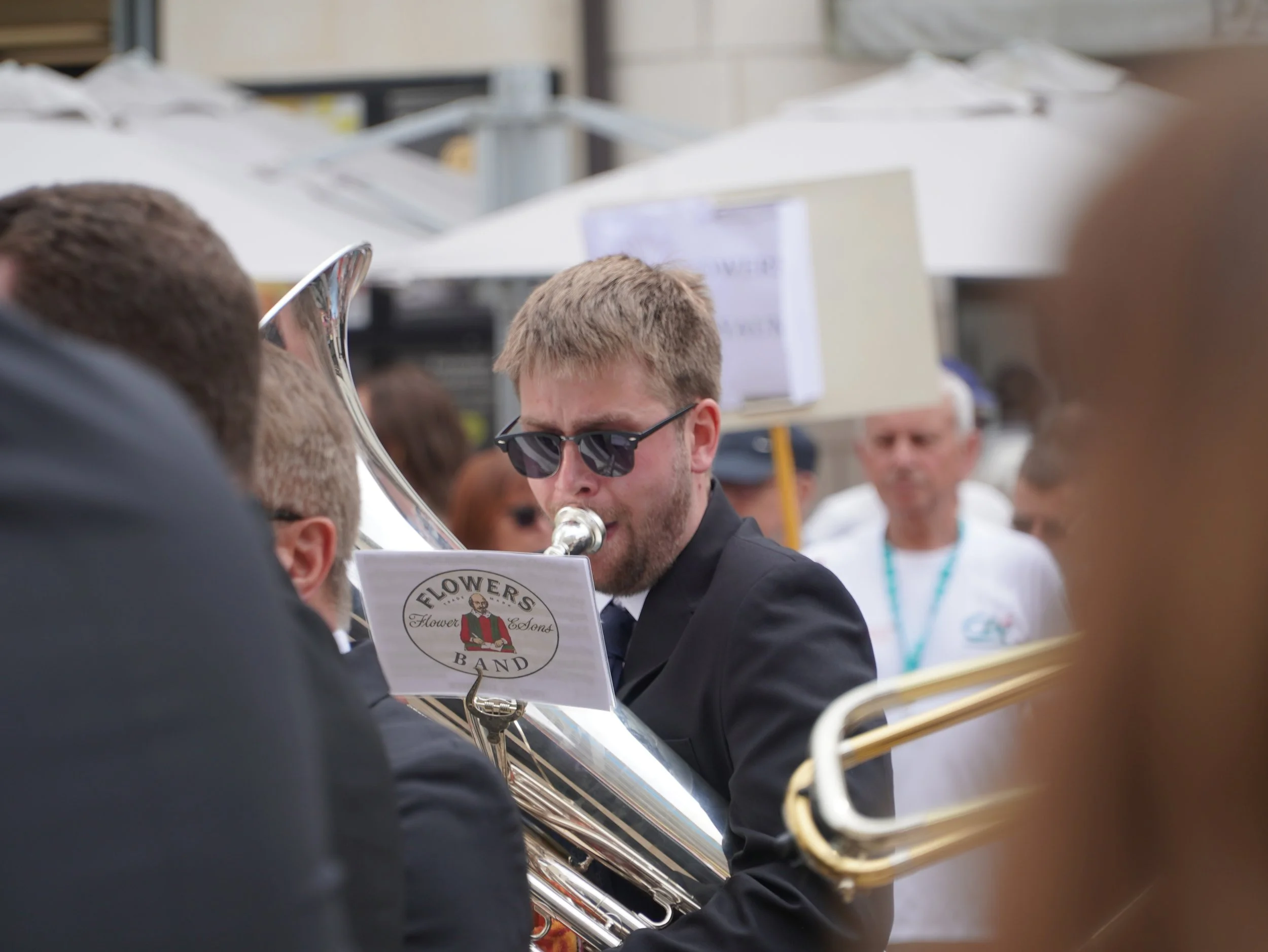 Basses — Flowers Band